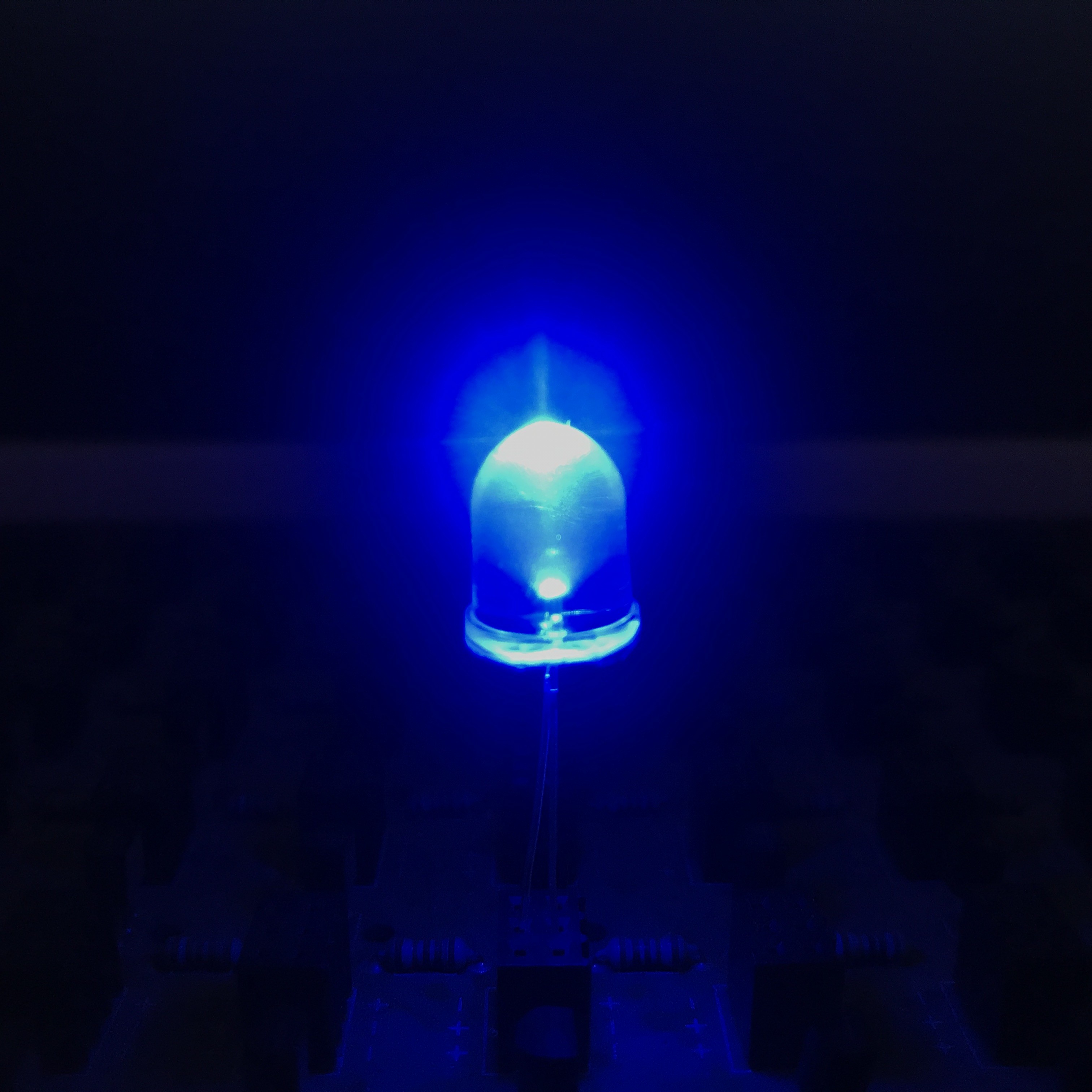 Blue Color 8mm Round Indicator LED With Flange , 20 Deg Viewing Angle